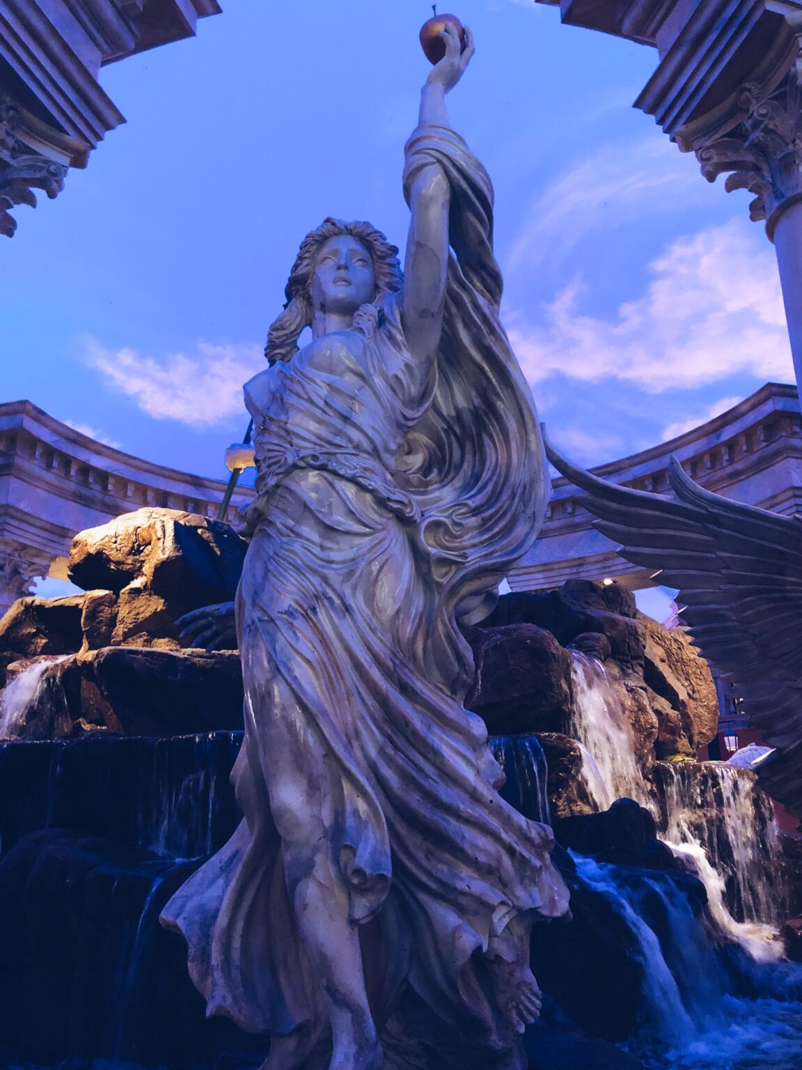 Dysnomia: La diosa del caos y la discordia en la mitología griega
